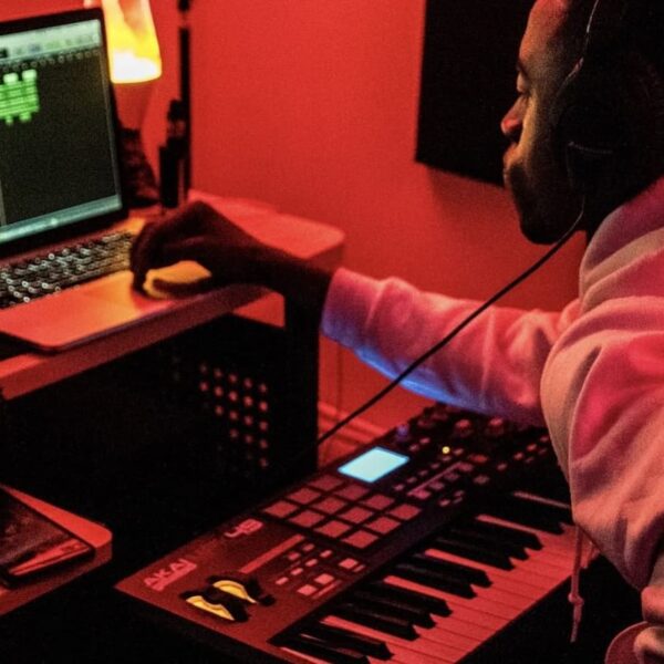 hi-tunes – hi-tunes