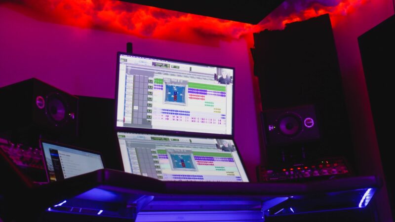 hi-tunes – hi-tunes