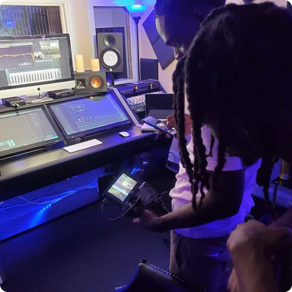 hi-tunes – hi-tunes